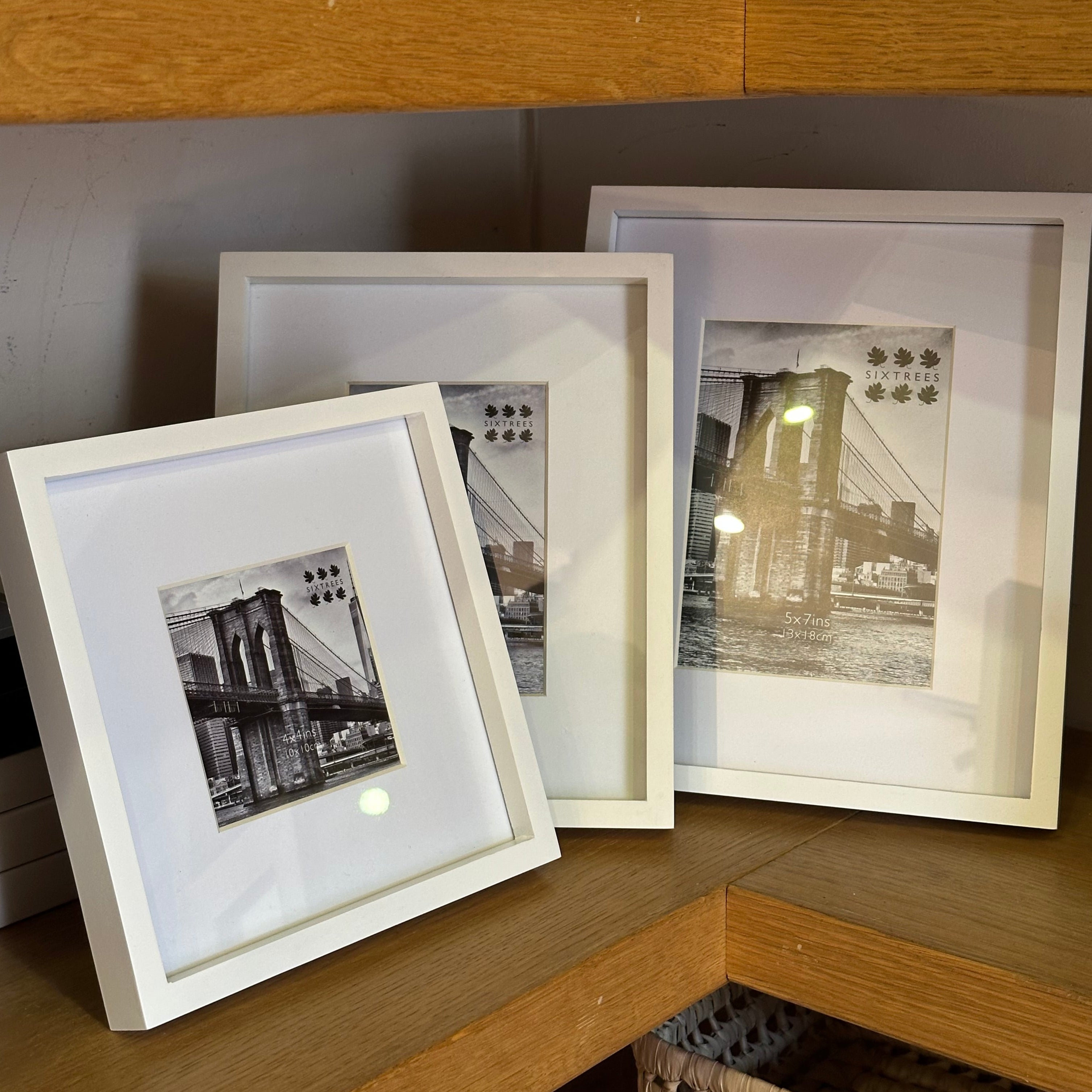 White Wooden Photo Frame – Bagel&Griff